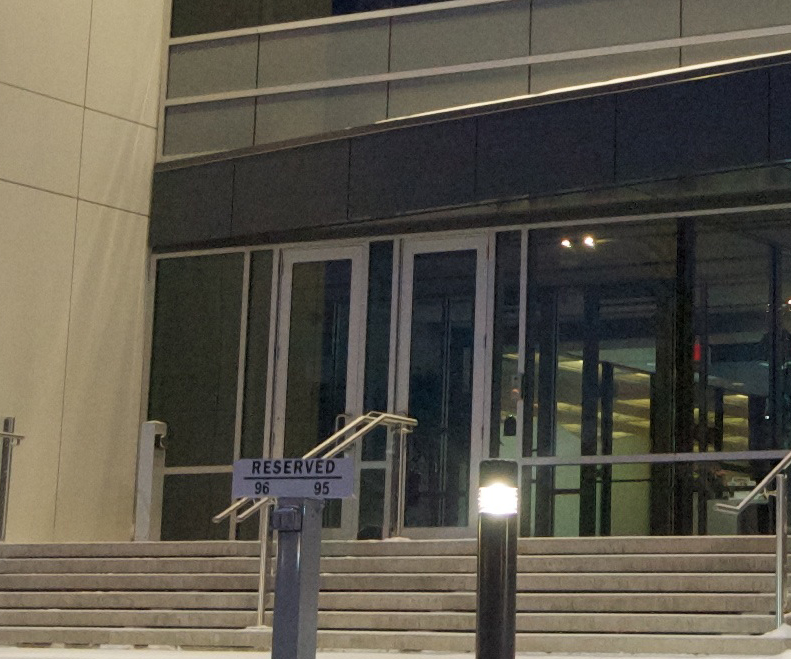 Manitoba Liquor and Lotteries Head Office - Alumicor